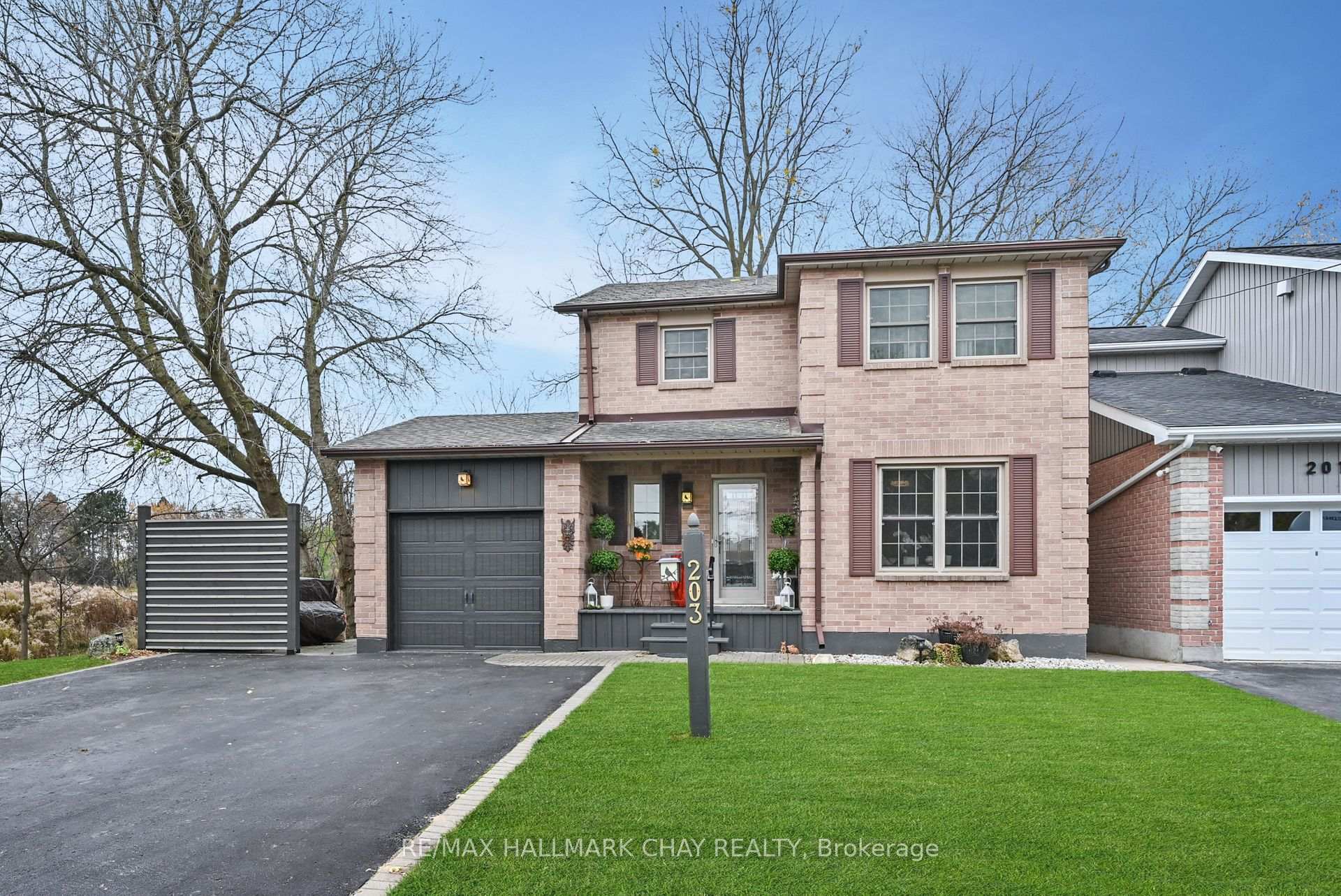 203 Albert Street E, New Tecumseth, ON L9R 1W8