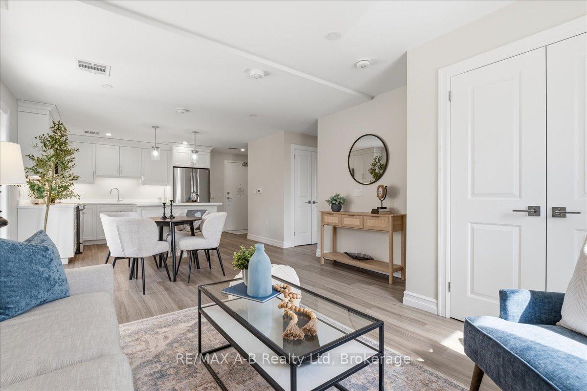 204 - 100 GORDON Street, Stratford, ON N5A 7T8