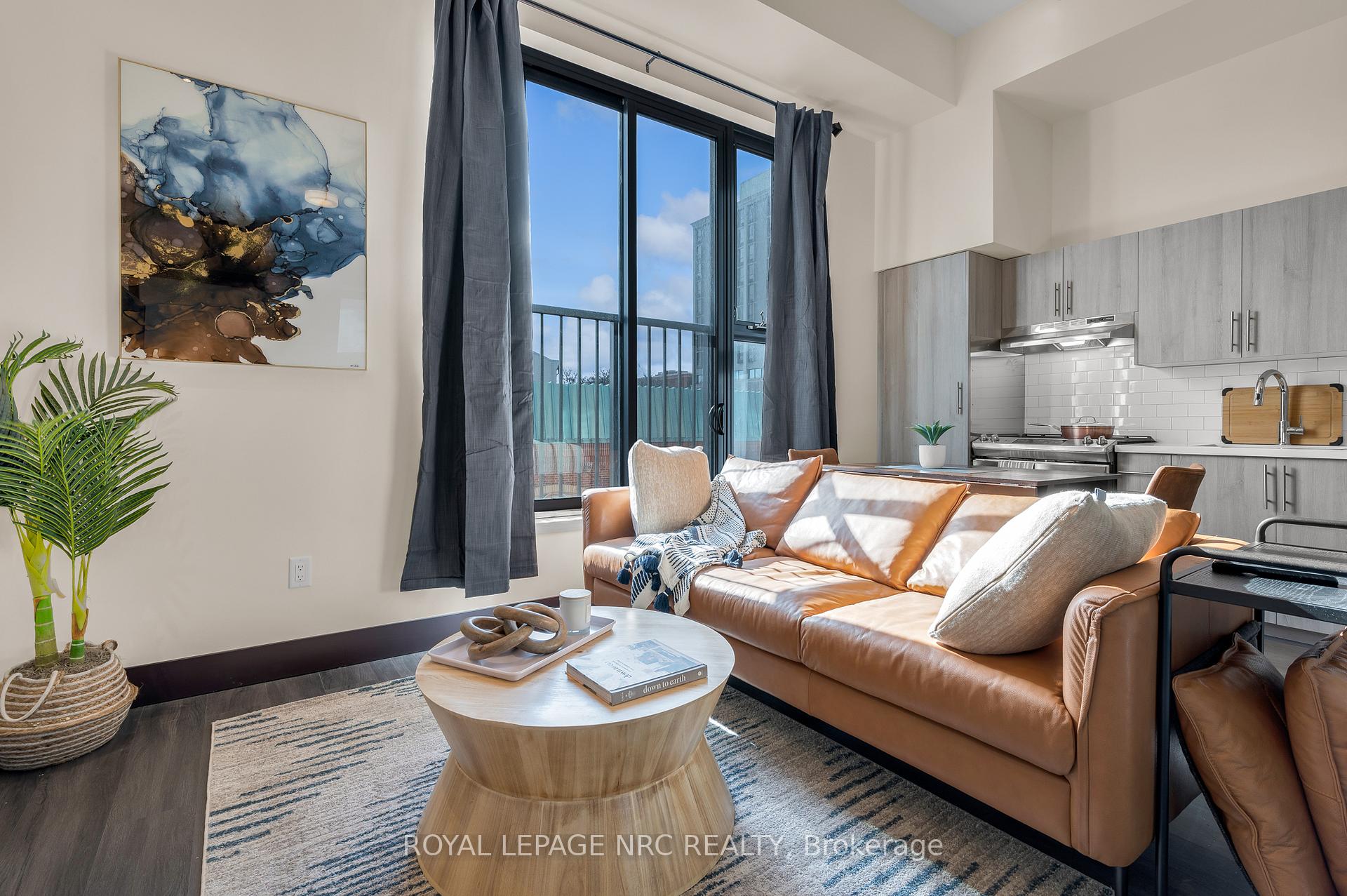 204 - 121 King Street E, Hamilton, ON L8N 1A9