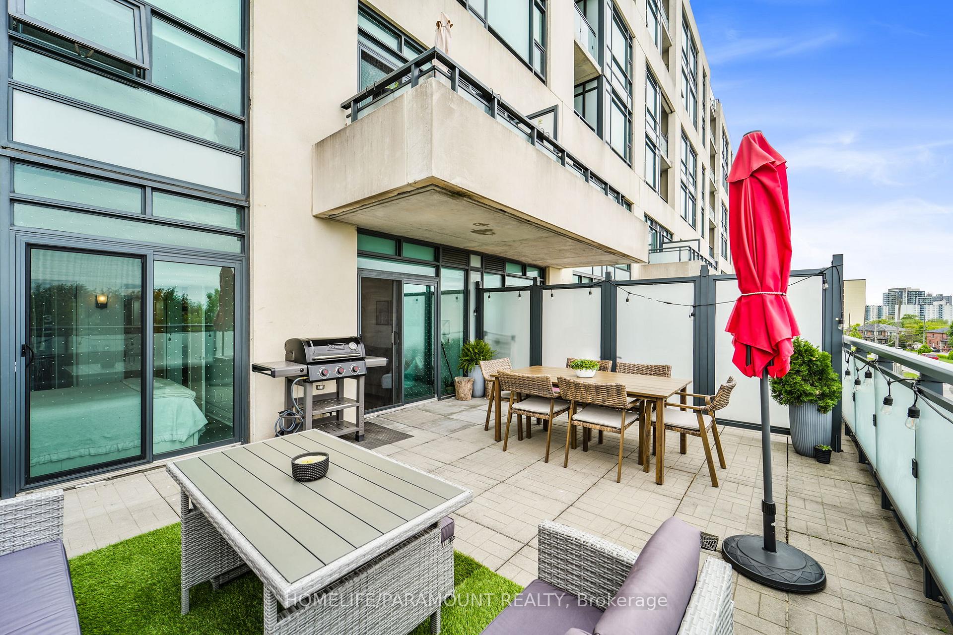 204 - 2522 Keele Street, Toronto, ON M6L 2N8