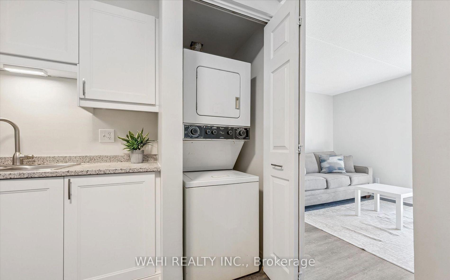 204 - 266 Overlea Drive, Kitchener, ON N2M 5N2