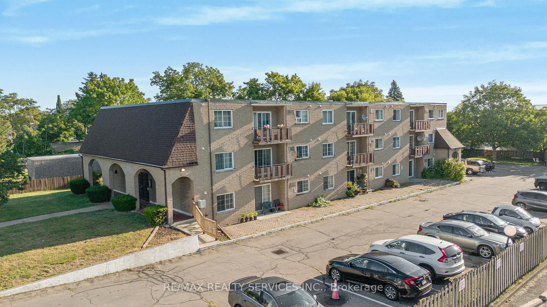 204 - 4218 Portage Road, Niagara Falls, ON L2E 6A4