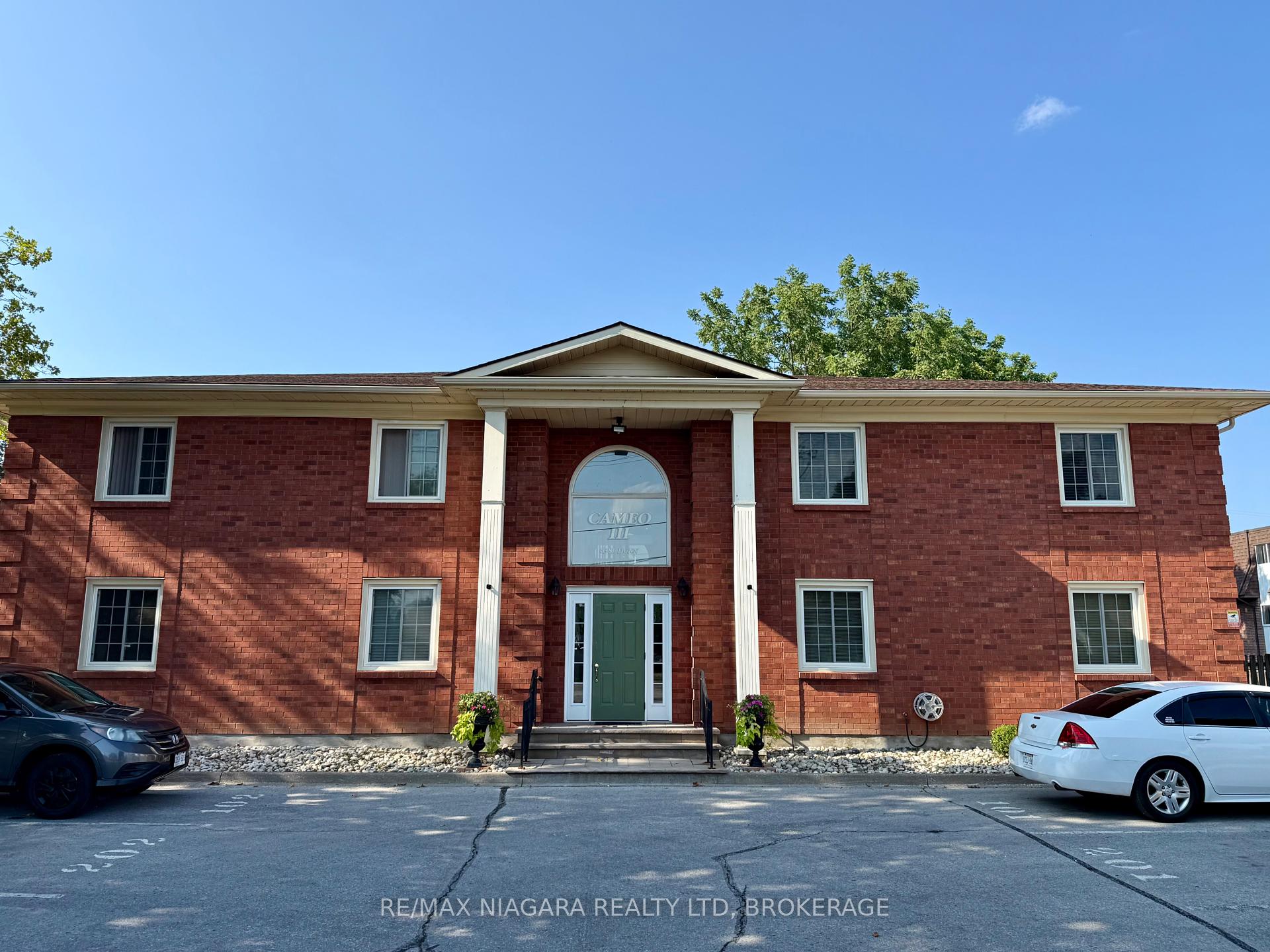 204 - 6381 DUNN Street, Niagara Falls, ON L2G 2P6