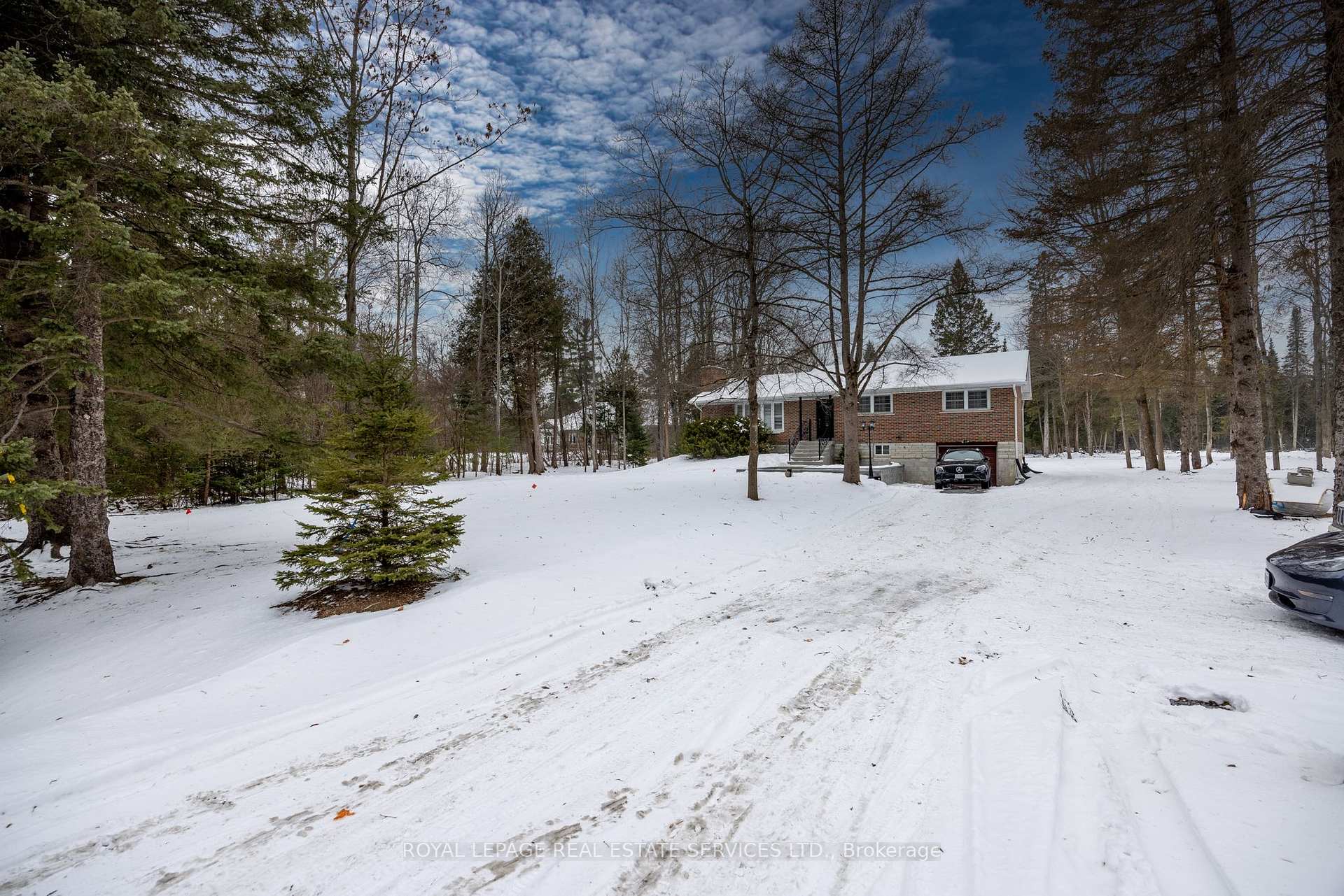 20430 Bathurst Street, East Gwillimbury, ON L9N 1P5