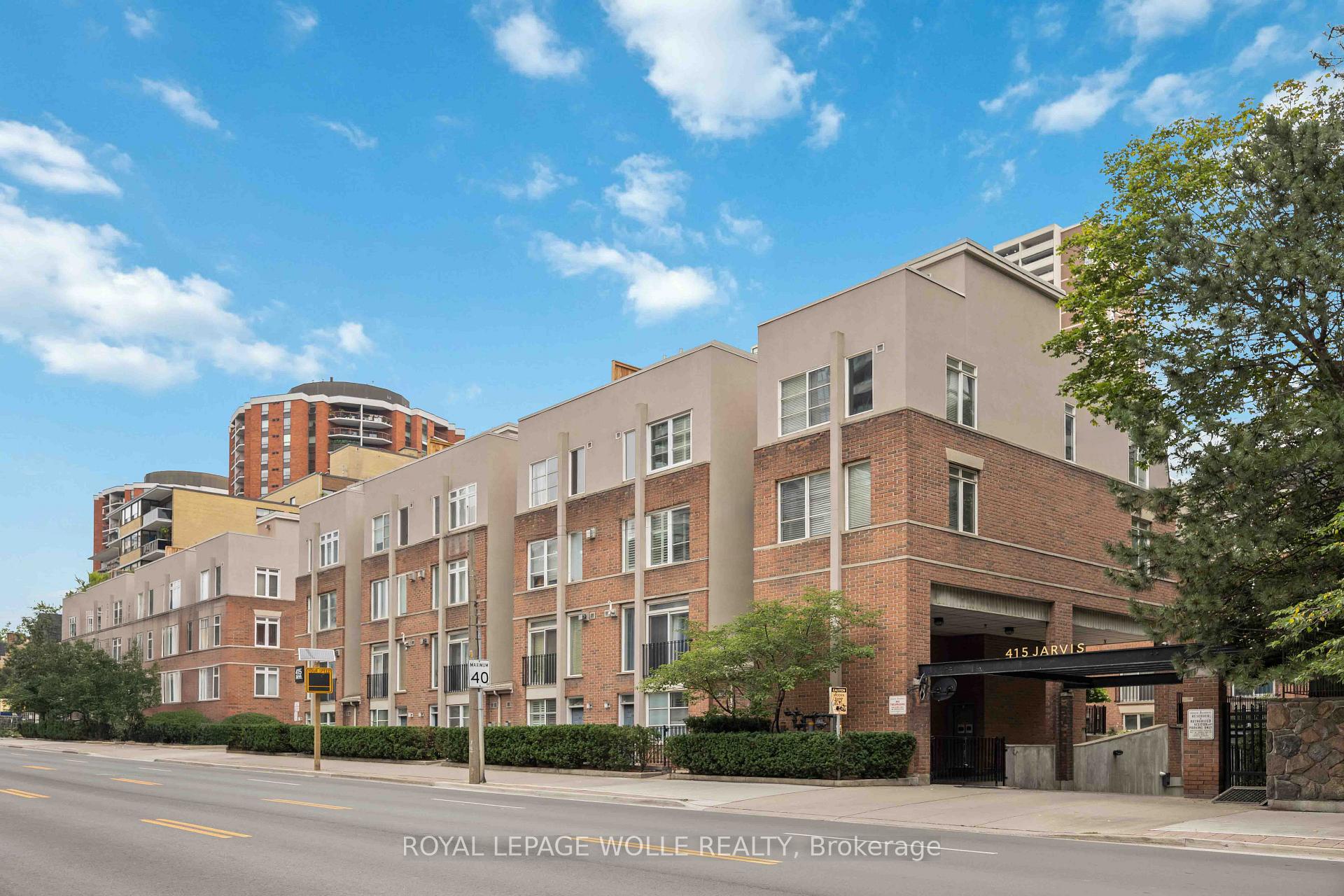 205 - 415 Jarvis Street, Toronto, ON M4Y 3C1