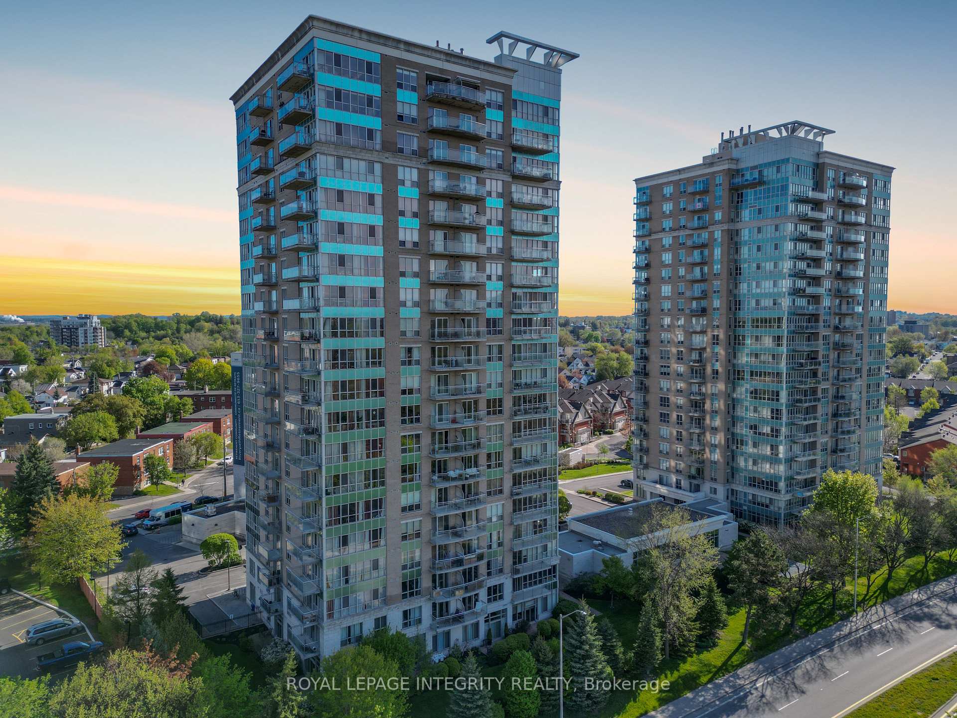205 - 70 Landry Street, Vanier and Kingsview Park, ON K1L 0A8