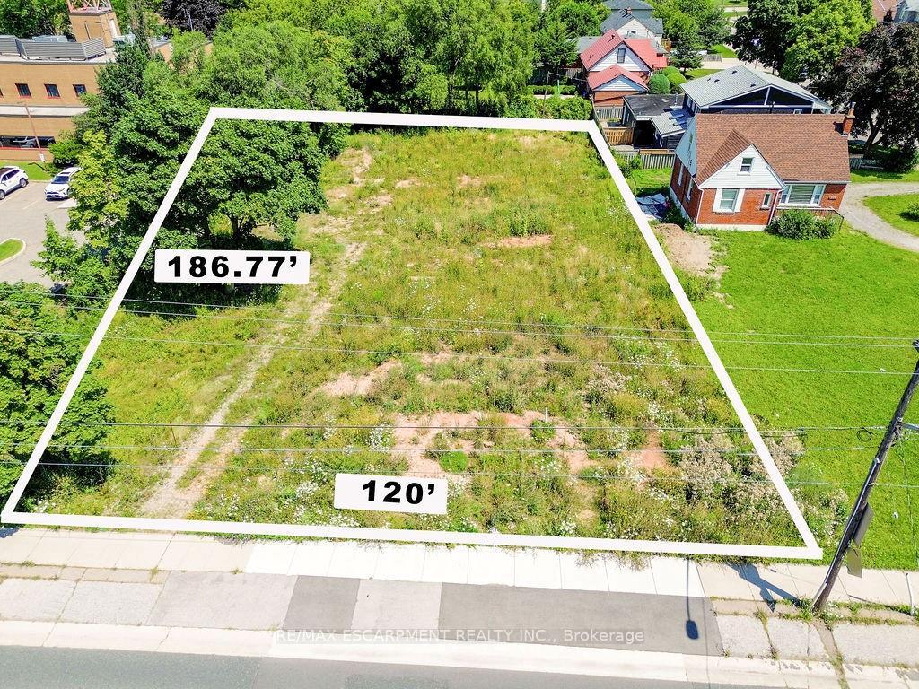 205 Highway 8, Hamilton, ON L8G 1C6