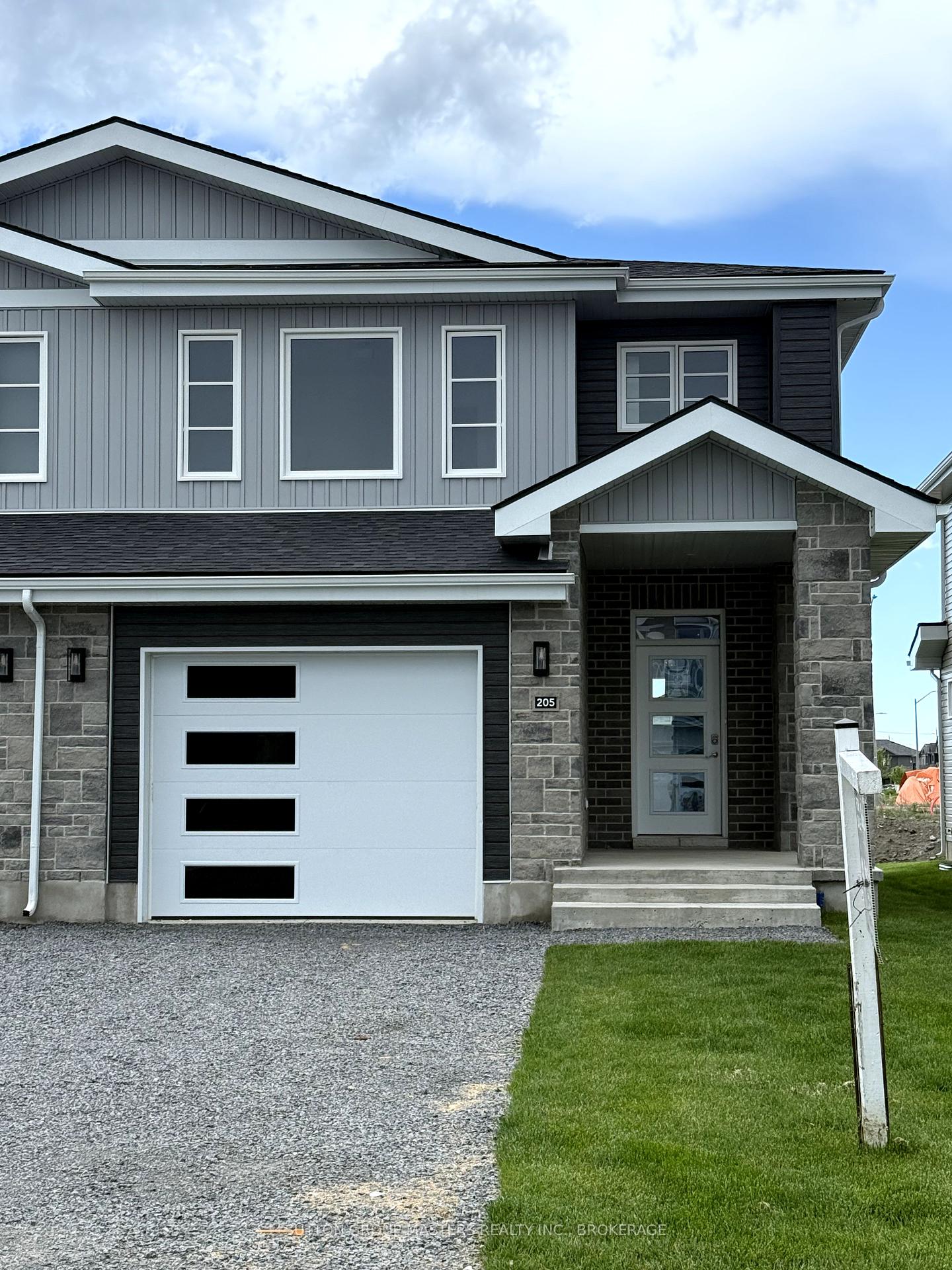 205 Superior Drive, Loyalist, ON K7N 0E9