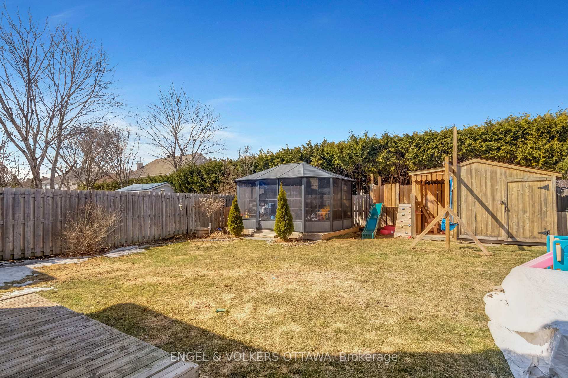 2055 Gardenway Drive, Orleans - Cumberland and Area, ON K4A 3B8