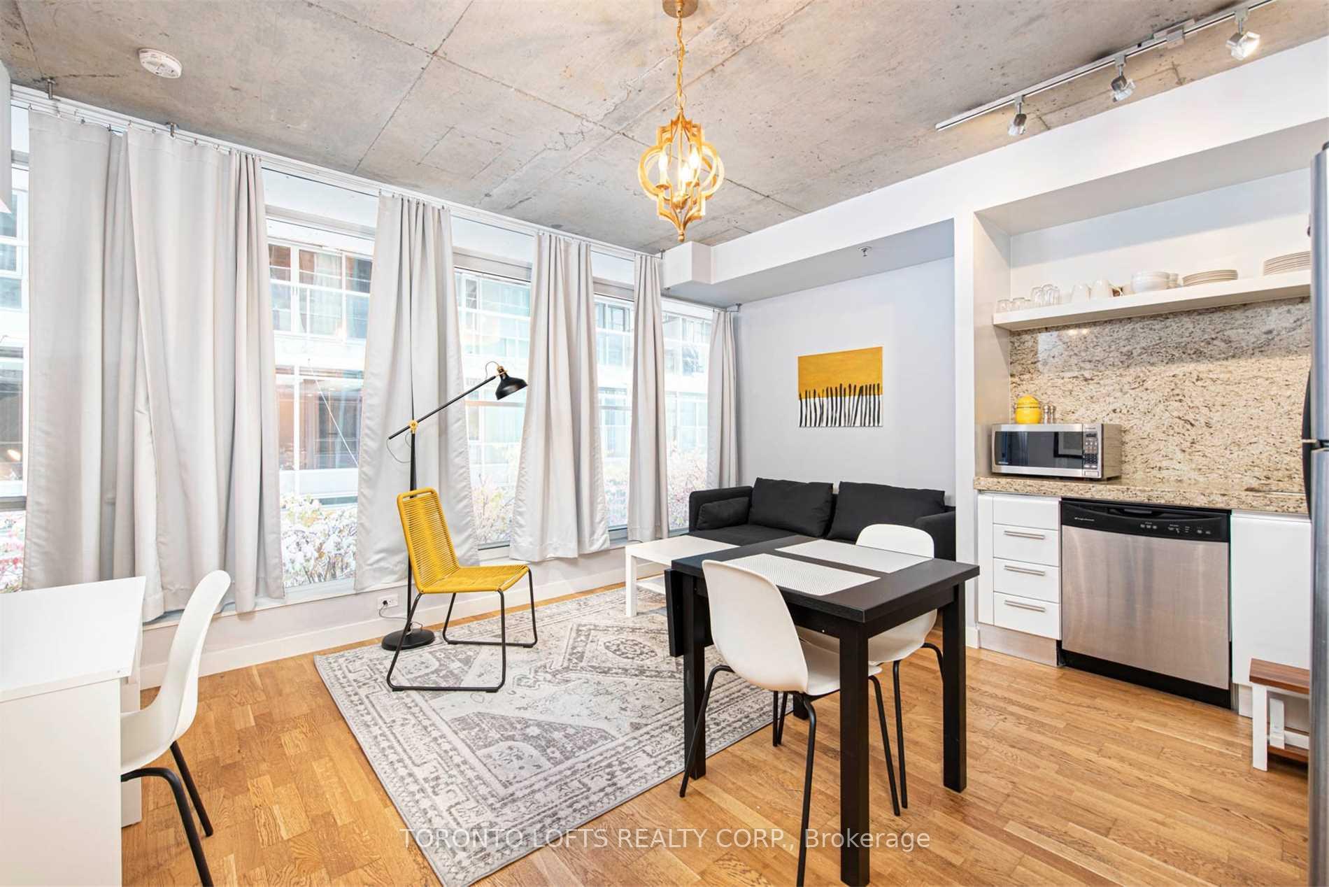 206 - 75 Portland Street, Toronto, ON M5V 2M9