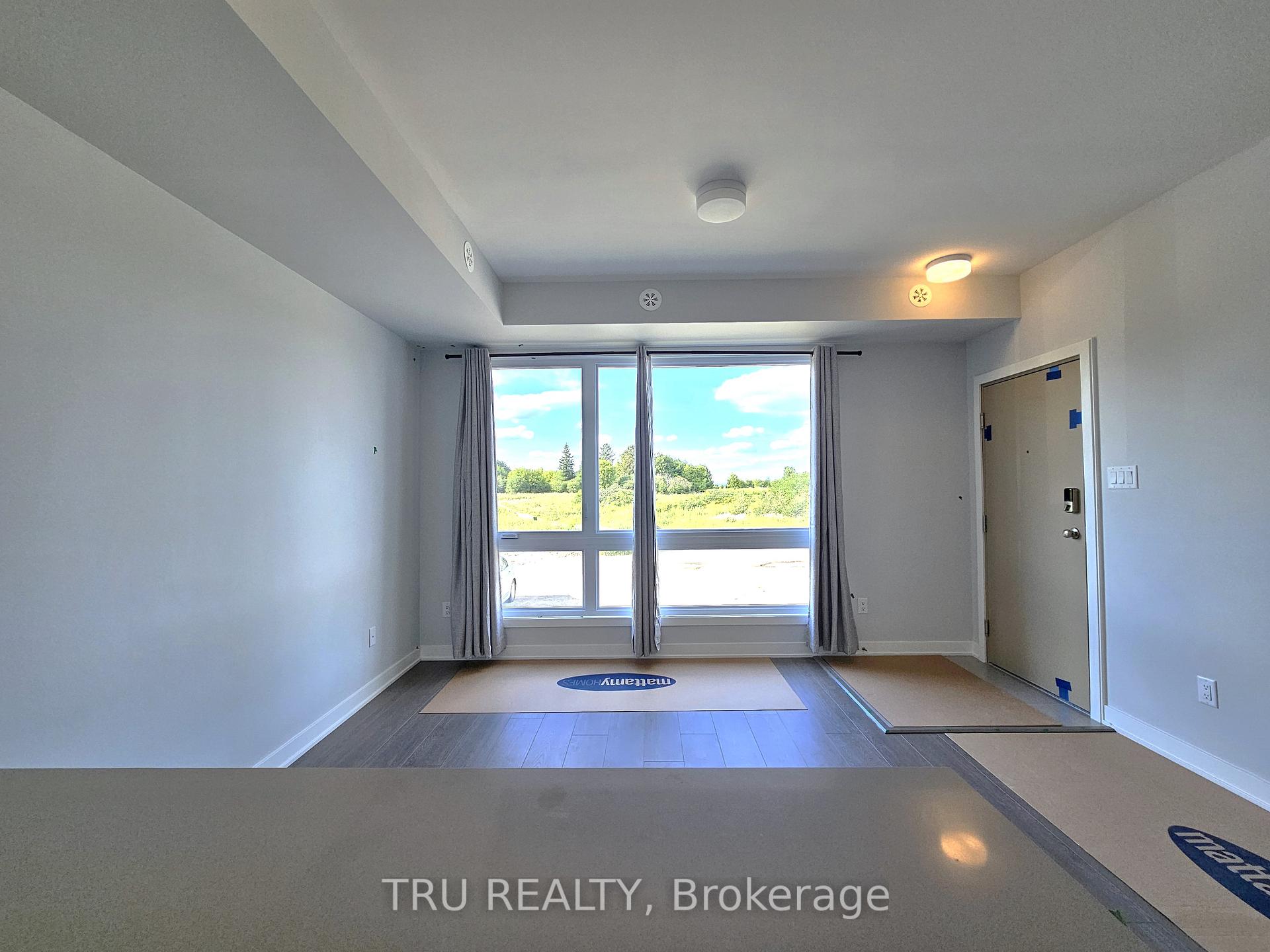 206 Mishi Private, Manor Park - Cardinal Glen and Area, ON K1K 5C4