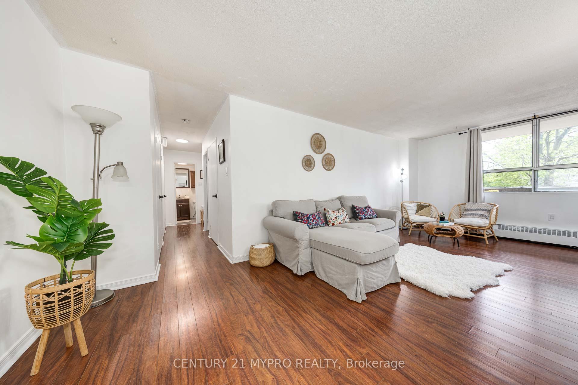 207 - 1950 Kennedy Road, Toronto, ON M1P 4S9