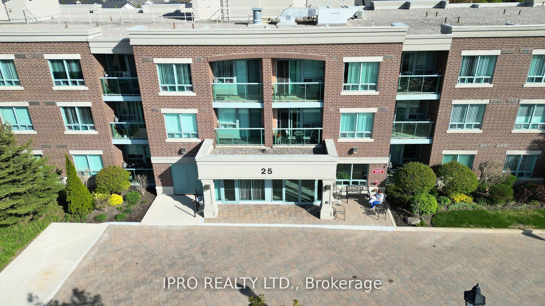 207 - 25 Via Rosedale Way, Brampton, ON L6R 3J8