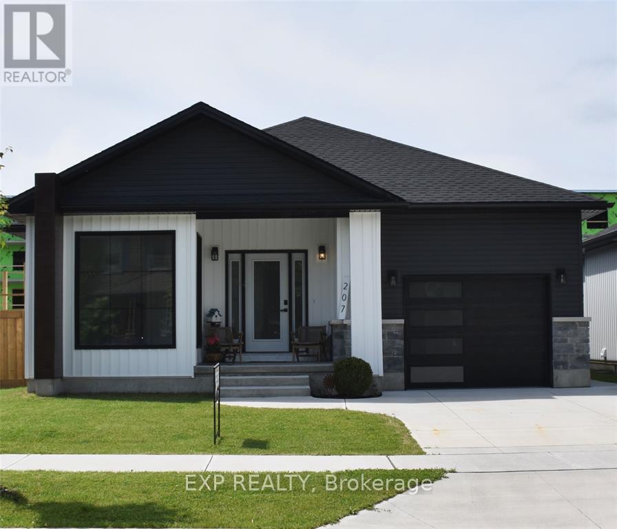 Houses For Sale in Sarnia