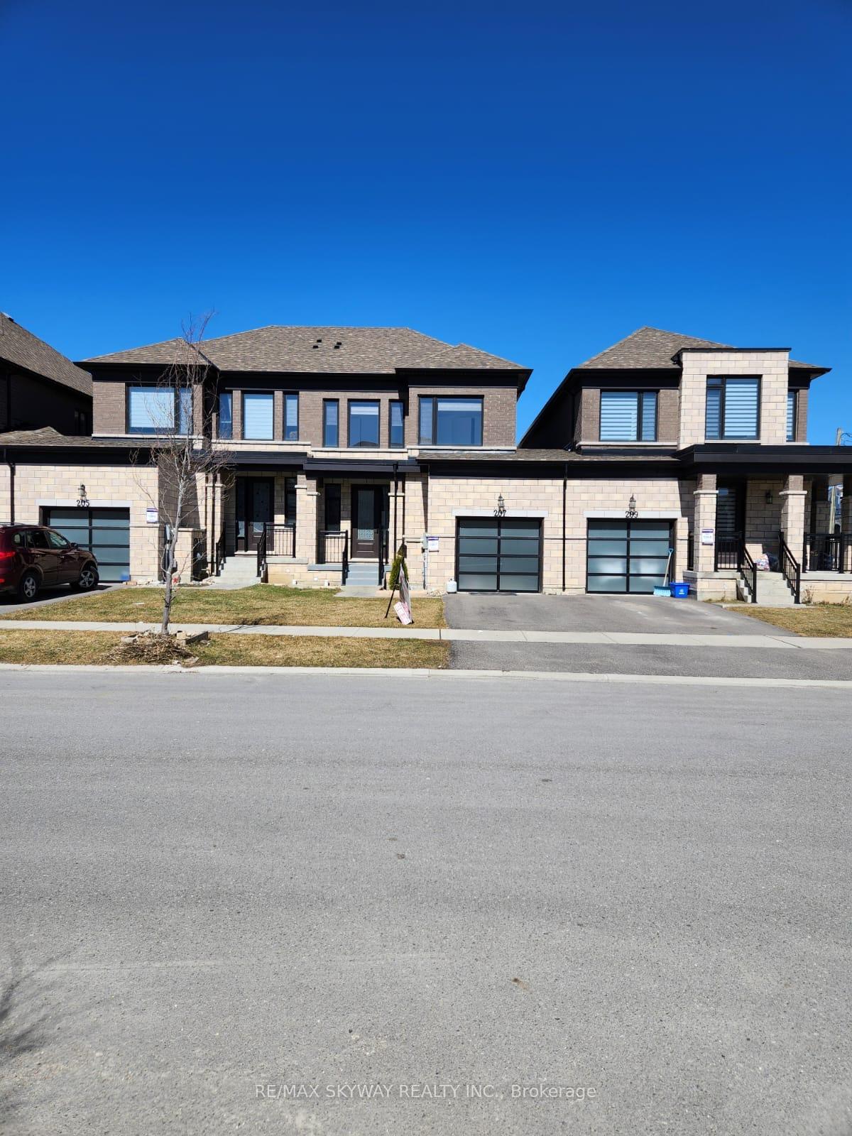 207 Huntingford Trail, Woodstock, ON N4T 0M4