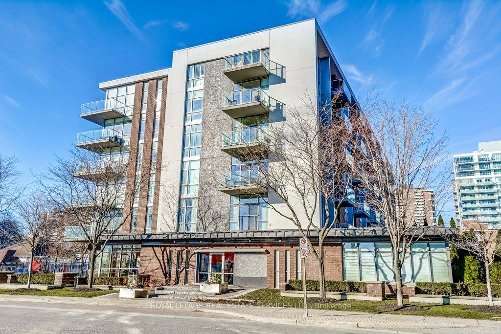 208 - 70 Port Street E, Mississauga, ON L5G 4V8