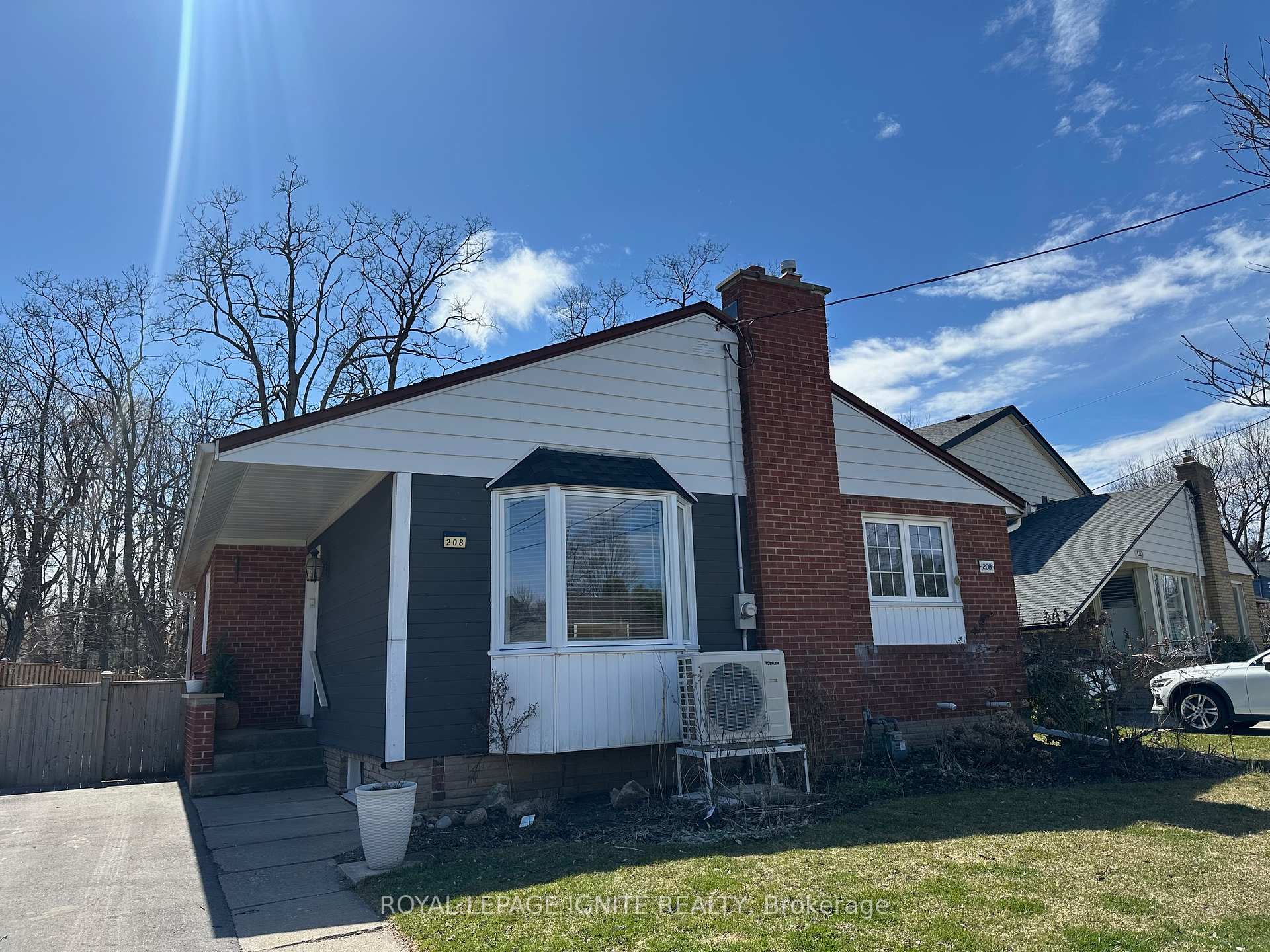 208 Riverplace Crescent, Milton, ON L9T 1W5