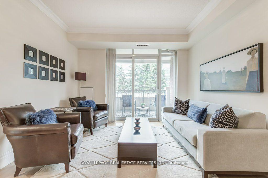 209 - 10 Old York Mills Road, Toronto, ON M2P 2G9