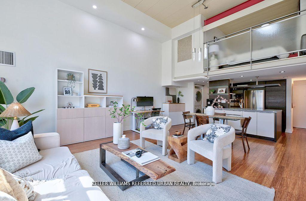 209 - 160 Baldwin Street, Toronto, ON M5T 3K7