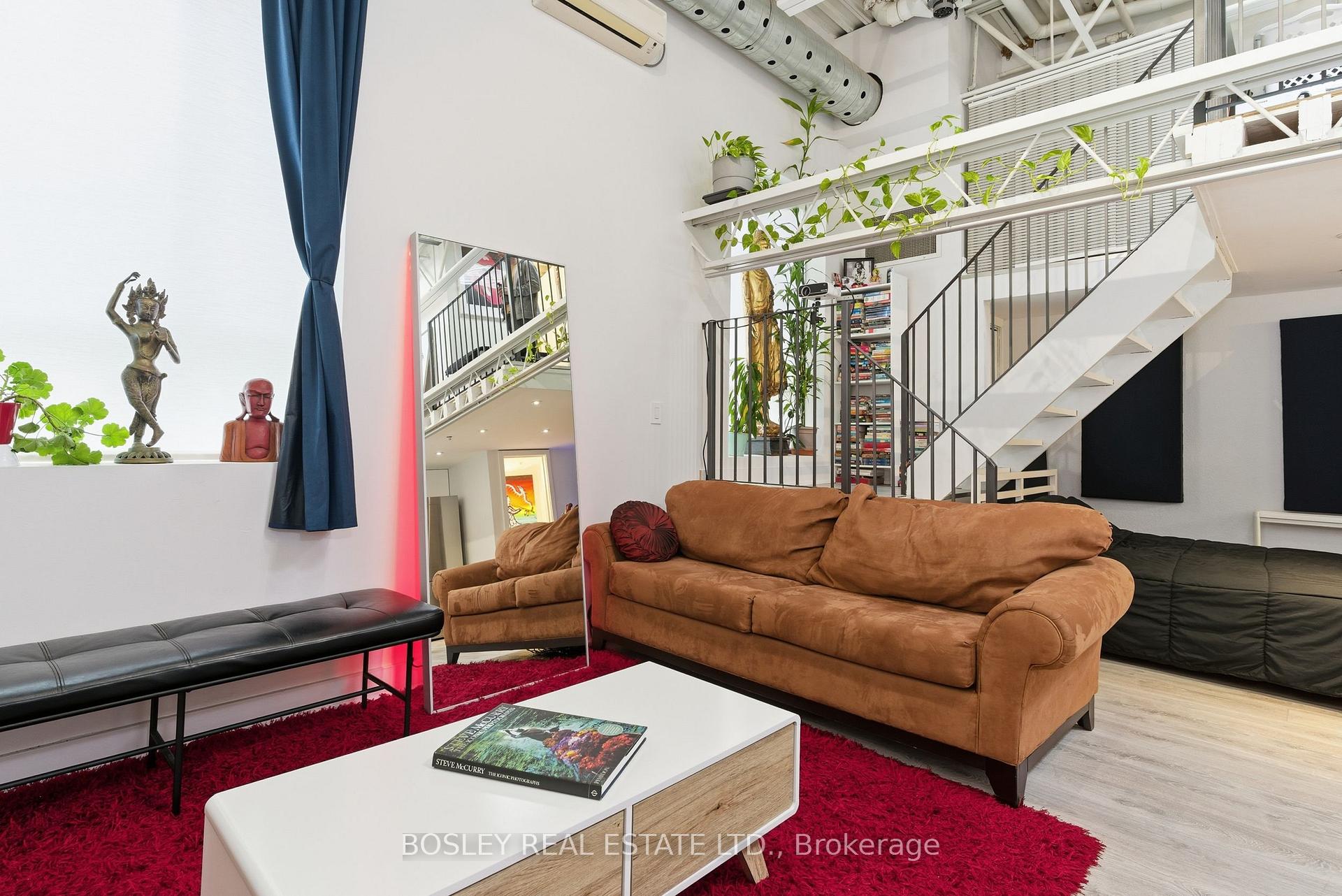 209 - 347 Sorauren Avenue, Toronto, ON M6R 2G8