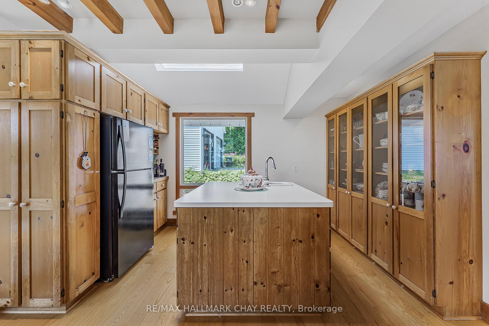 209 Bay Street, Oro-Medonte, ON L0L 2L0