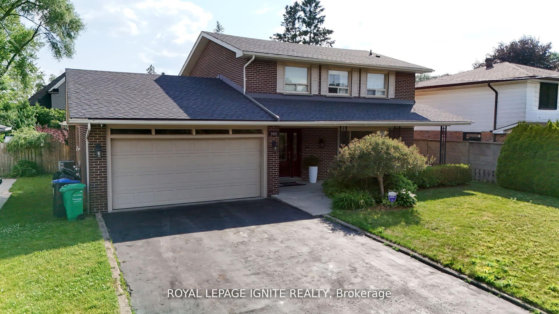 2092 Sava Crescent, Mississauga, ON L5A 1E1