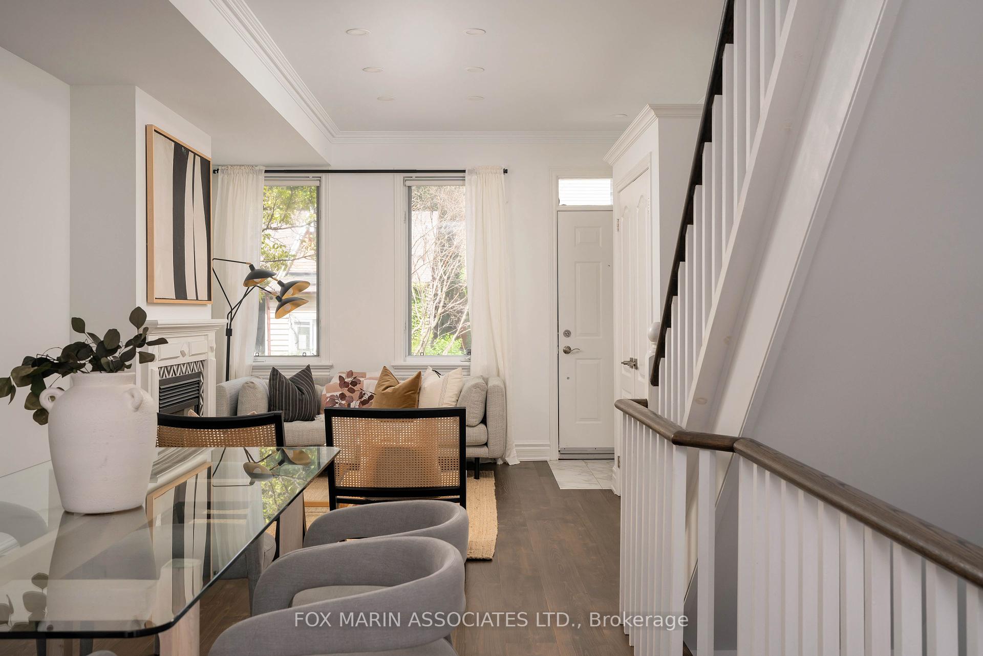 20A Lewis Street, Toronto, ON M4M 2H3