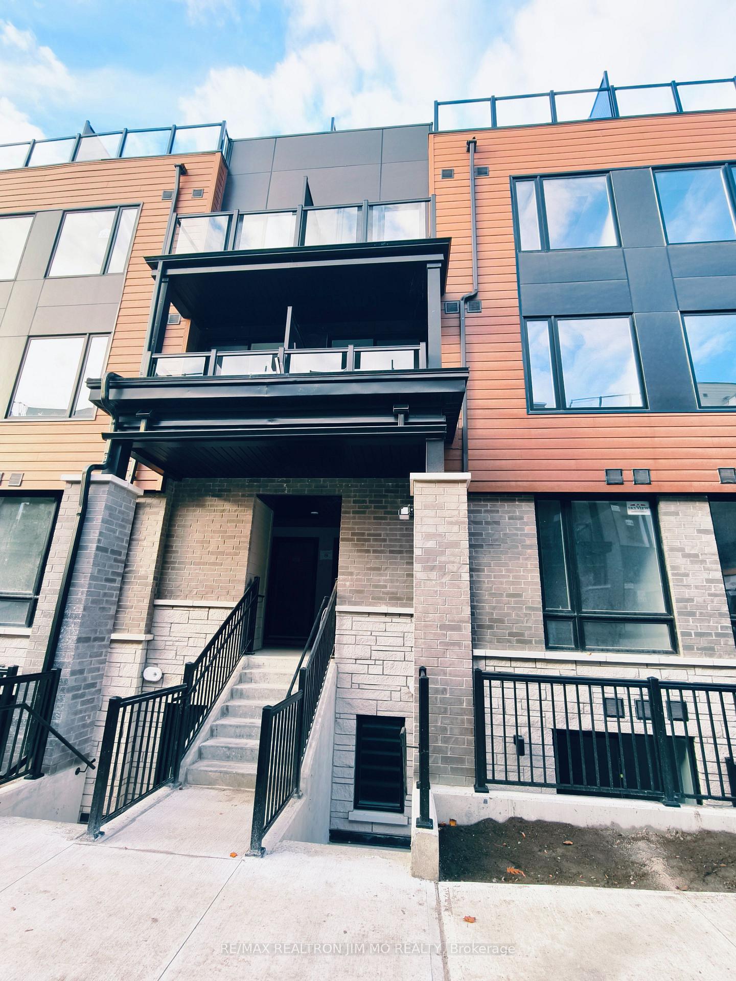 21 - 113 Marydale Street, Markham, ON L3S 0E3