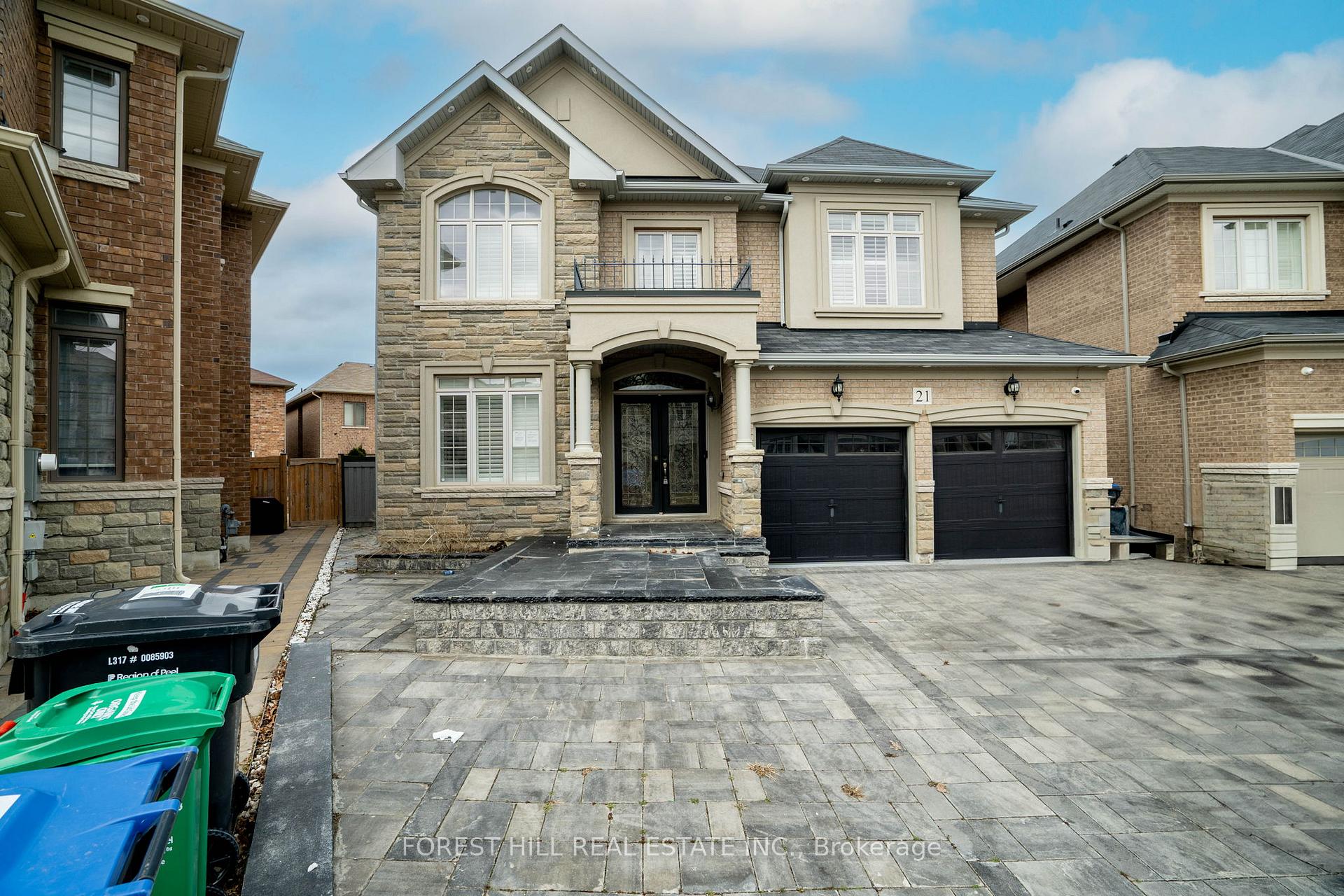 21 Belgium Crescent, Brampton, ON L7A 4R2