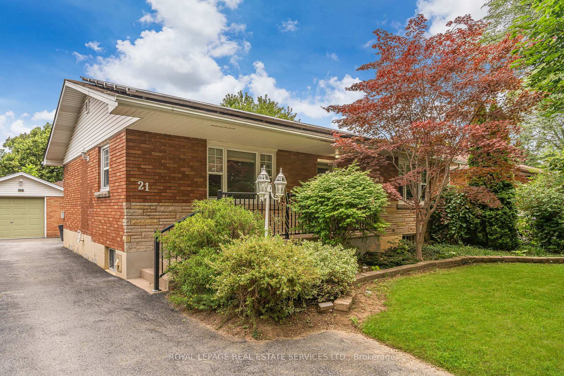 21 Chalmers Street, St. Catharines, ON L2M 5C7