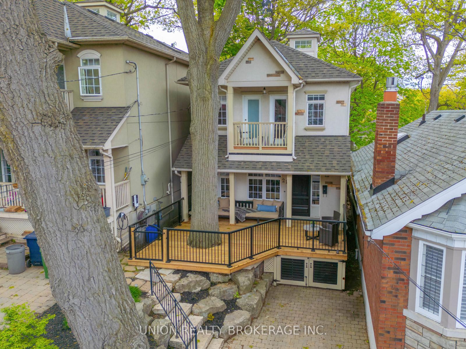 21 Courcelette Road, Toronto, ON M1N 2S9