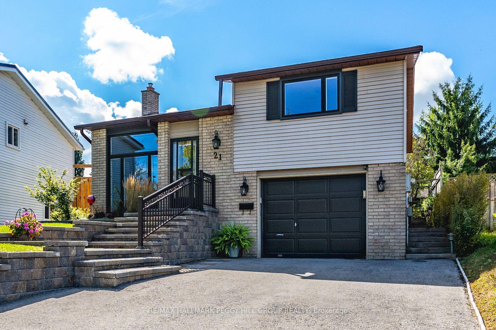 21 Doris Drive, Barrie, ON L4N 5W2