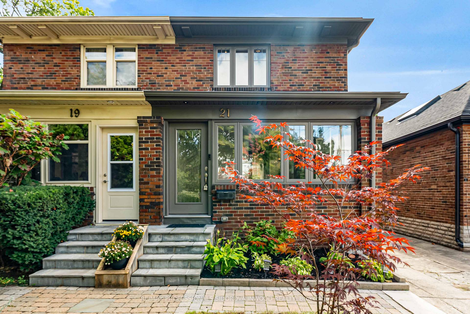 21 Hanley Street, Toronto, ON M6S 2H3