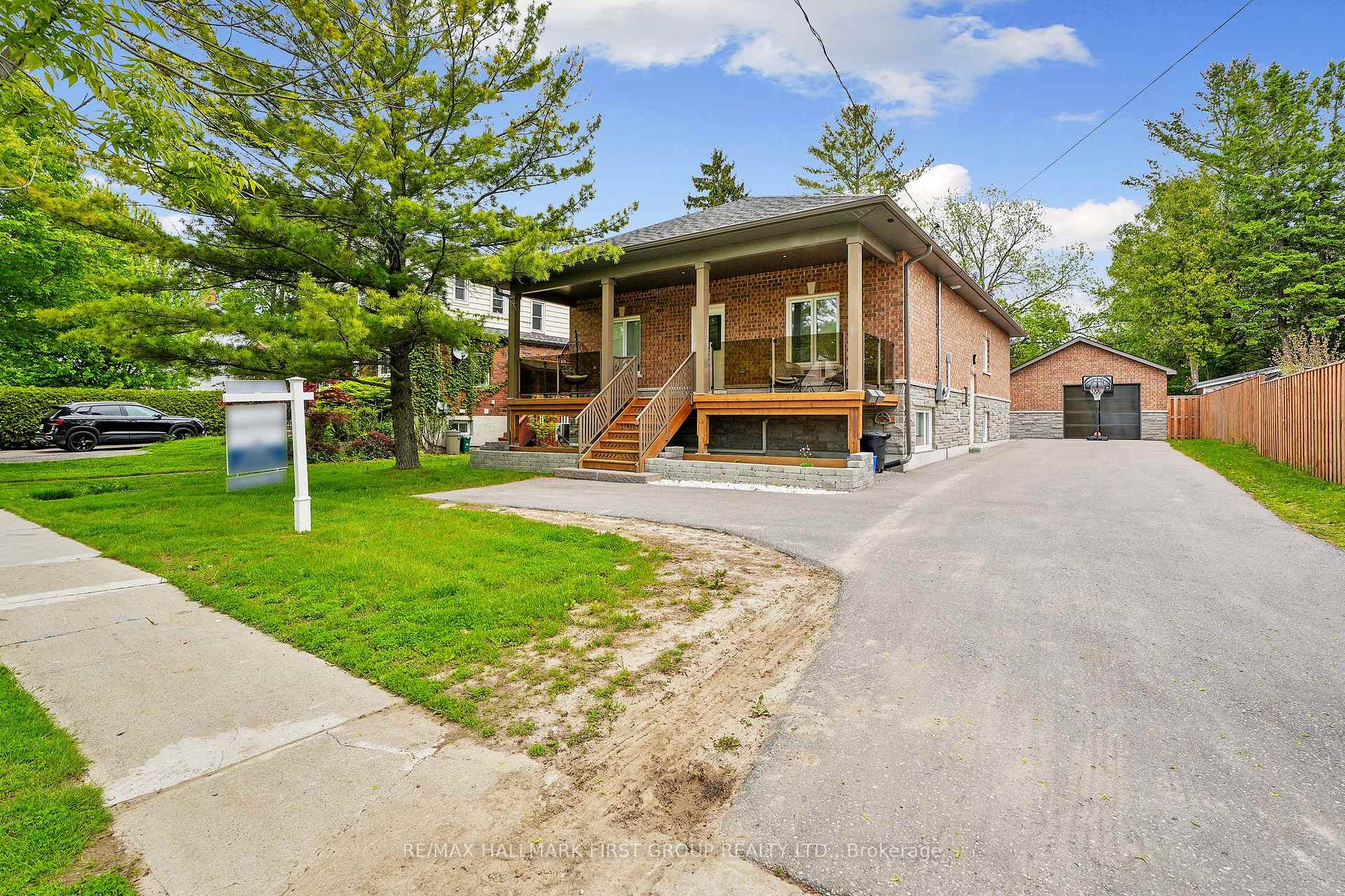 21 Hope Street N, Port Hope, ON L1A 2N4