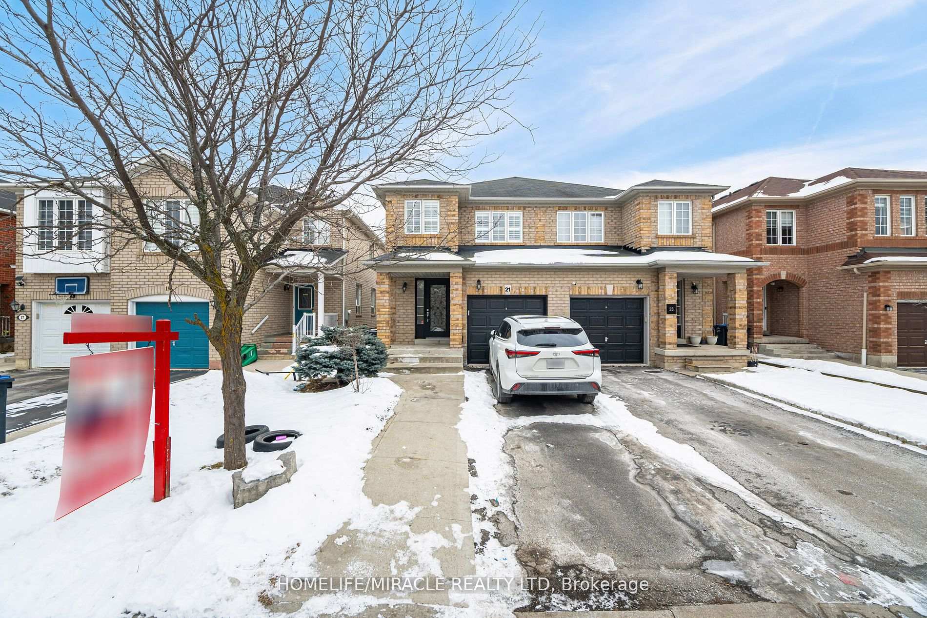 21 Roadmaster Lane, Brampton, ON L7A 3A9