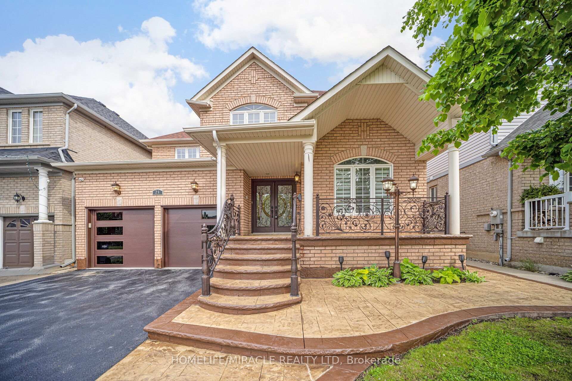 21 Sandway Drive, Brampton, ON L7A 2T9