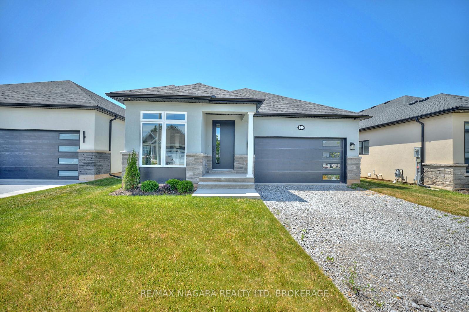 21 Sunrise Court N, Fort Erie, ON L0S 1N0