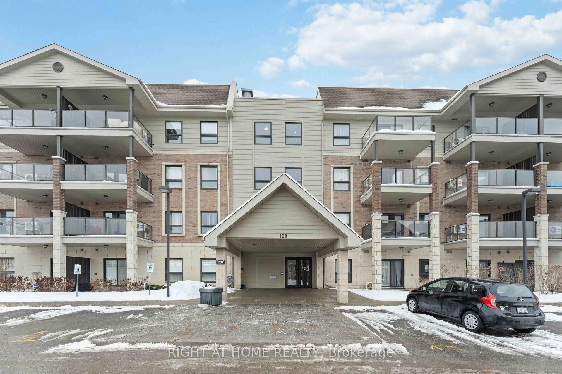 210 - 120 Prestige Circle, Orleans - Cumberland and Area, ON K4A 1B4