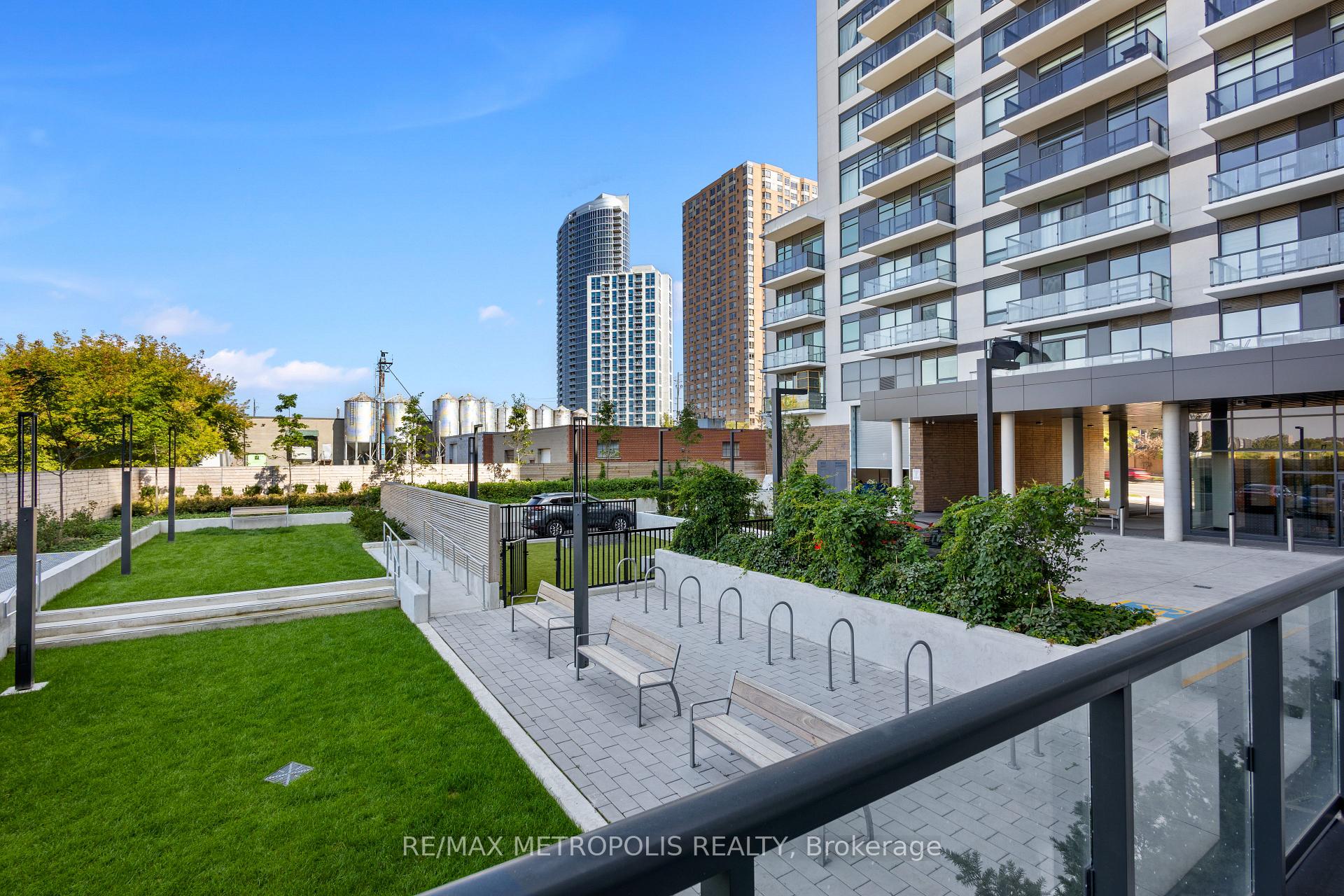 210 - 1350 Ellesmere Road, Toronto, ON M1P 0G6