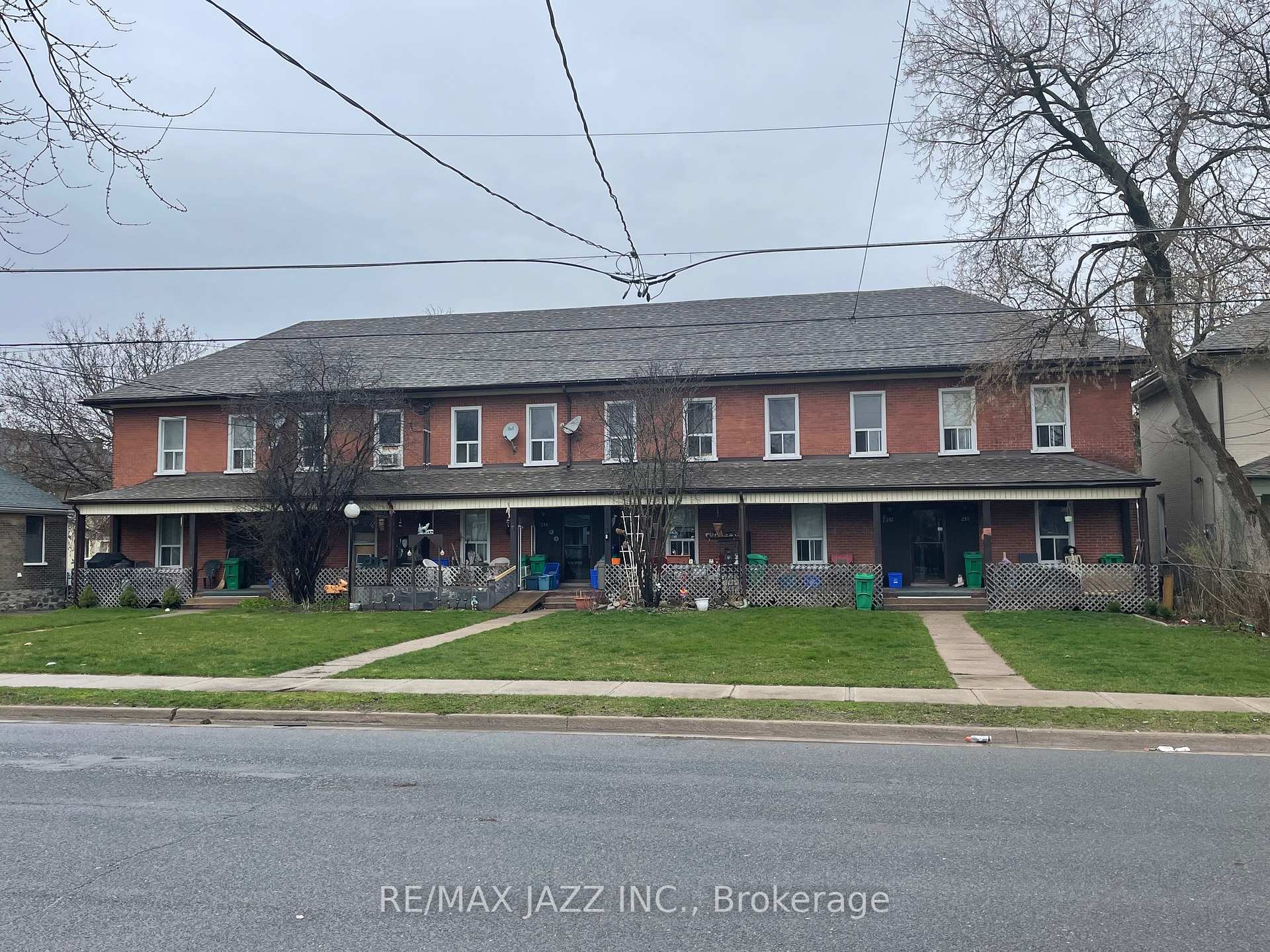 210-220 Perry Street, Peterborough, ON K9J 2J2