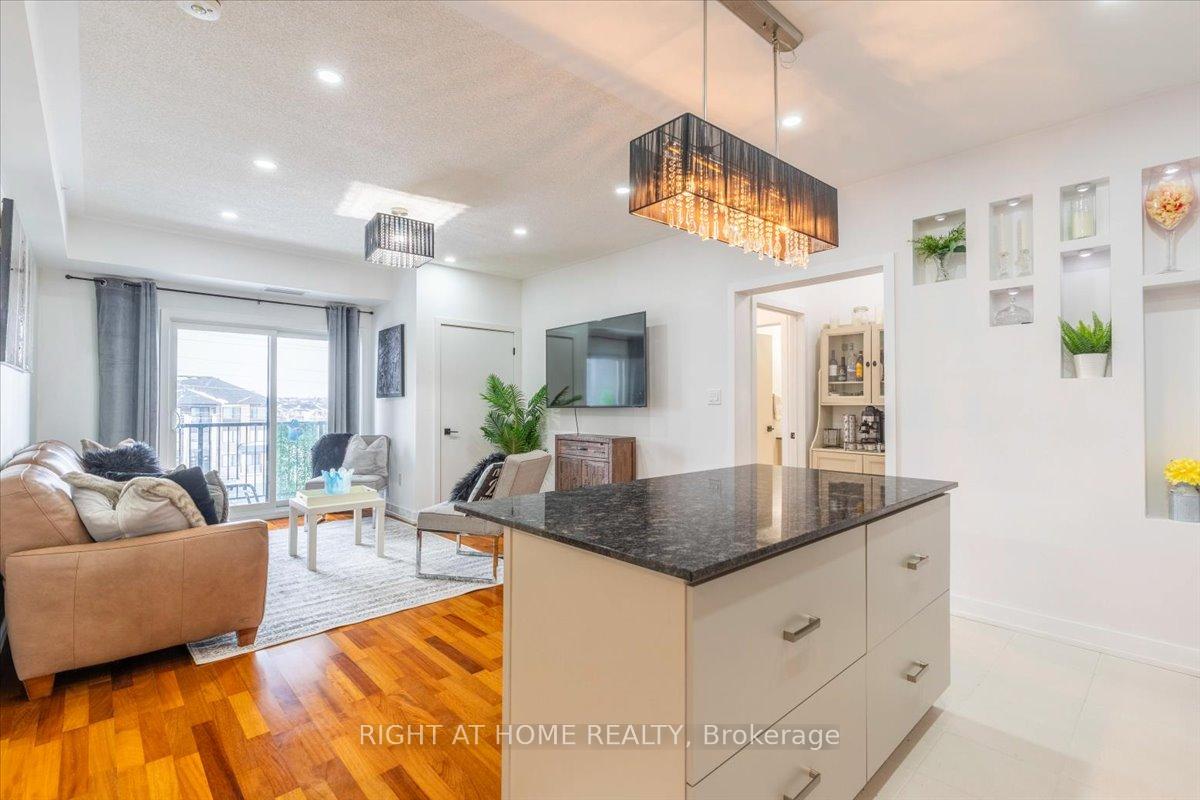 210 - 4 Spice Way, Barrie, ON L9J 0M2