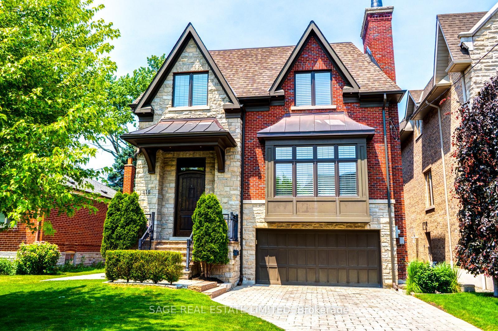 210 Burndale Avenue, Toronto, ON M2N 1T3