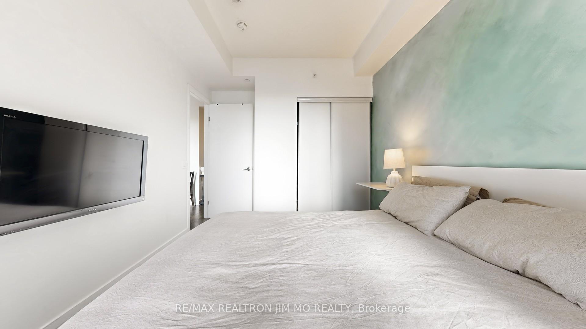 2101 - 125 Blue Jays Way, Toronto, ON M5V 0N5