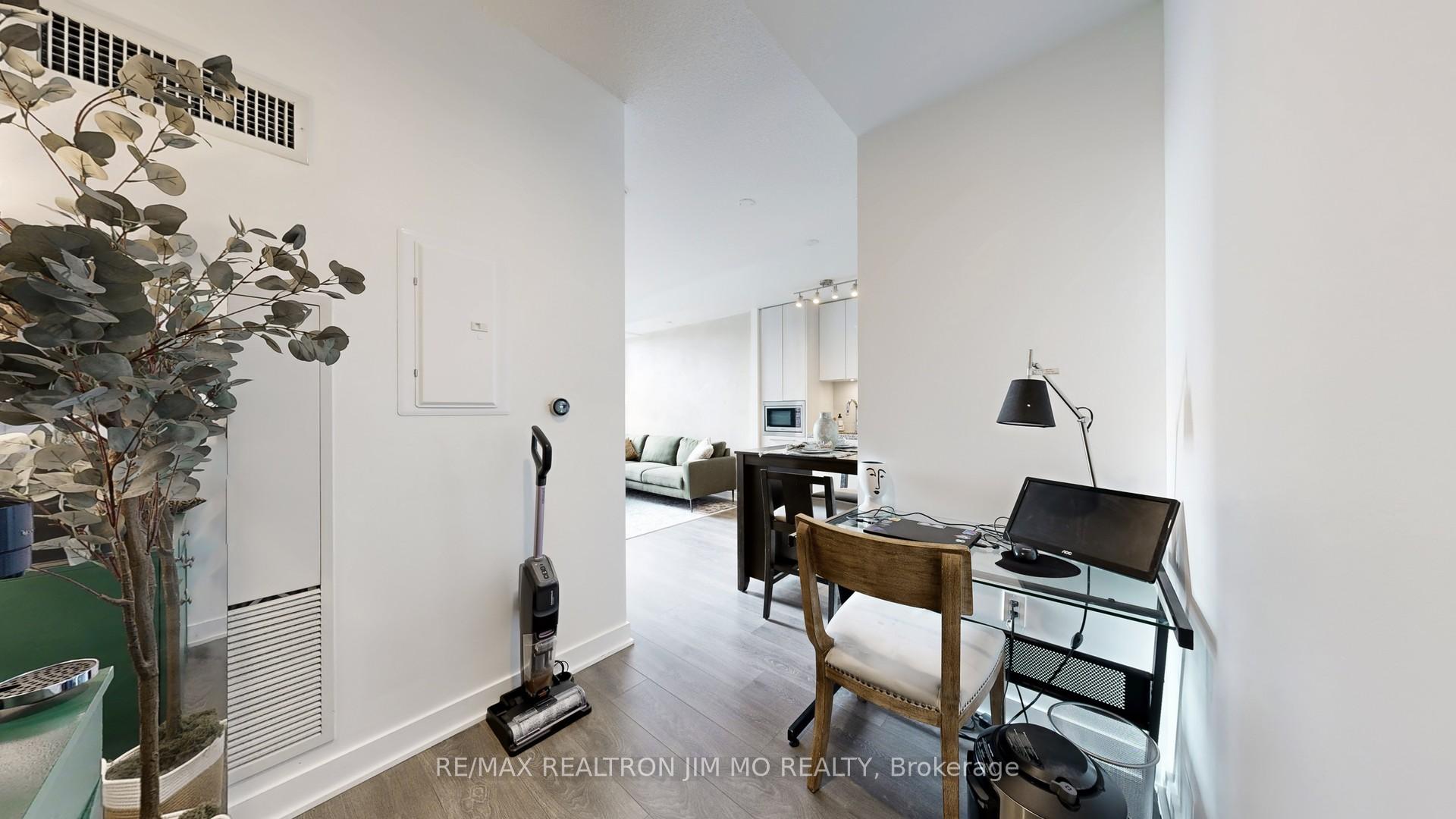 2101 - 125 Blue Jays Way, Toronto, ON M5V 0N5