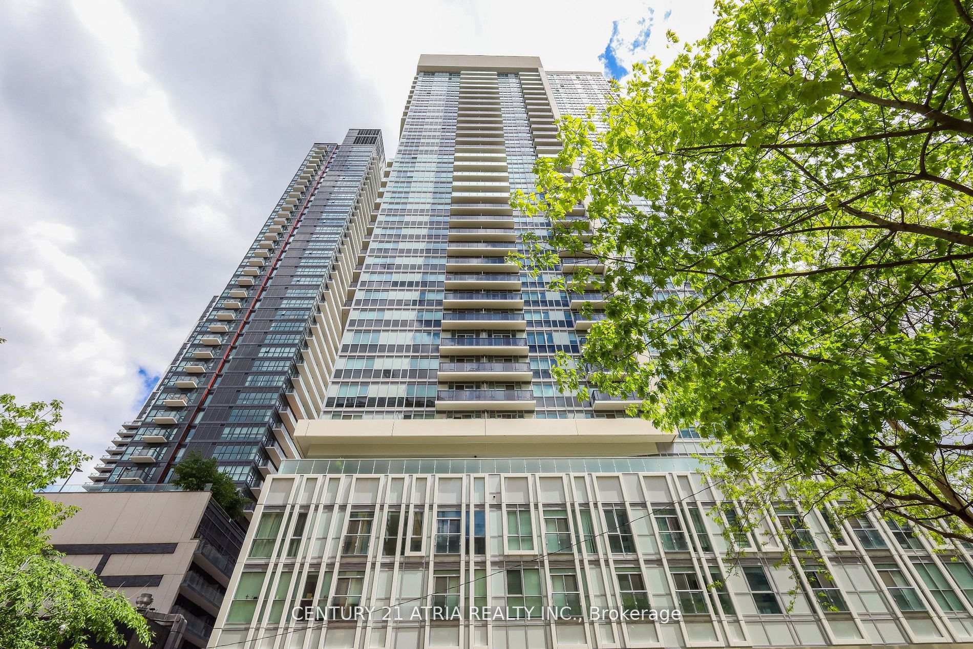2105 - 77 Mutual Street, Toronto, ON M5B 0B9