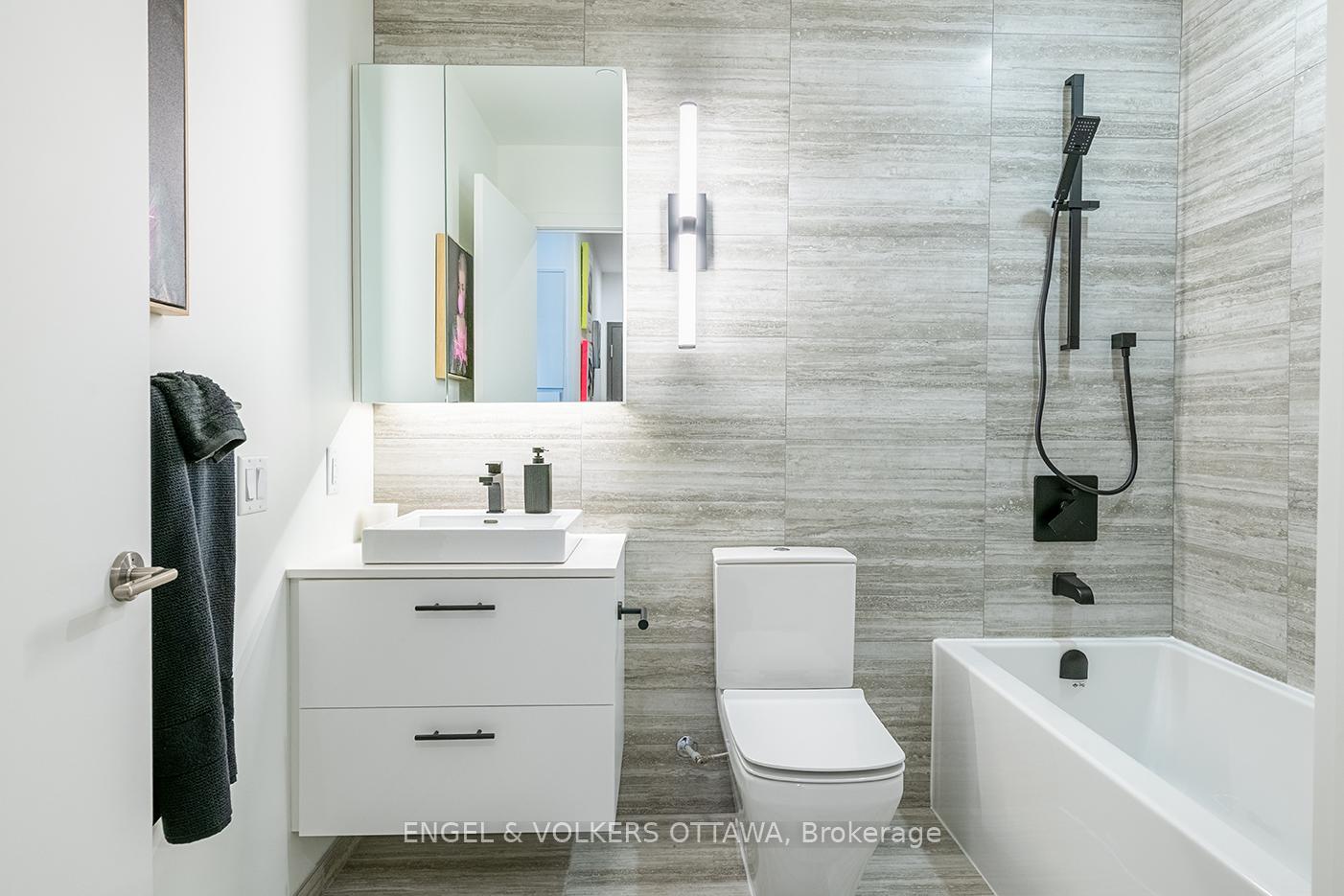 211 - 10 James Street, Ottawa Centre, ON K2P 1T2