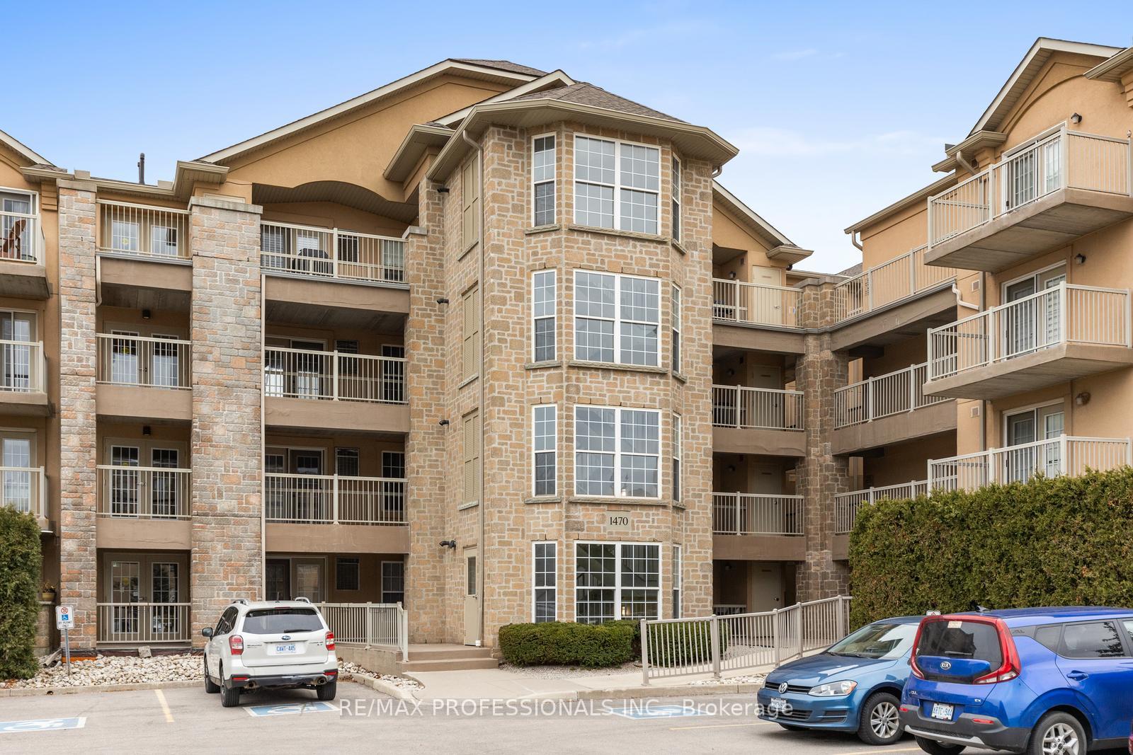 211 - 1470 Bishops Gate, Oakville, ON L6M 4N2