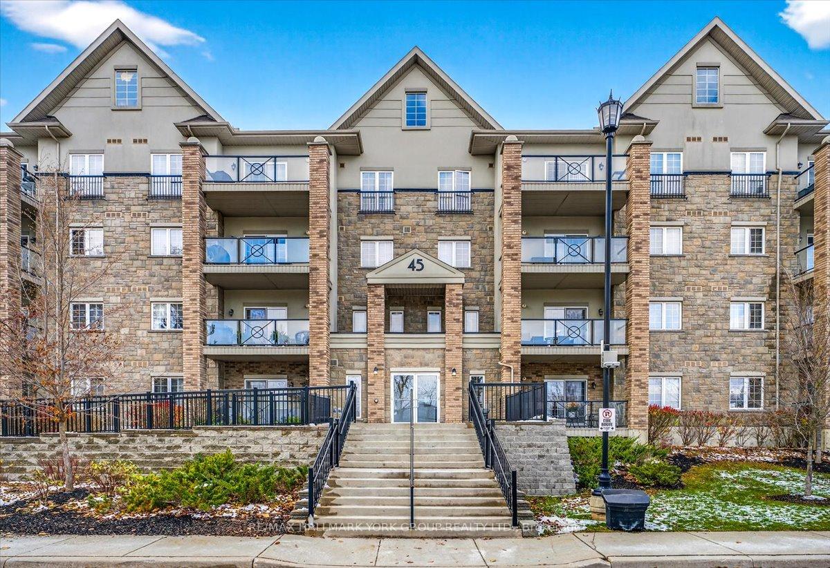 211 - 45 FERNDALE Drive S, Barrie, ON L4N 5W7