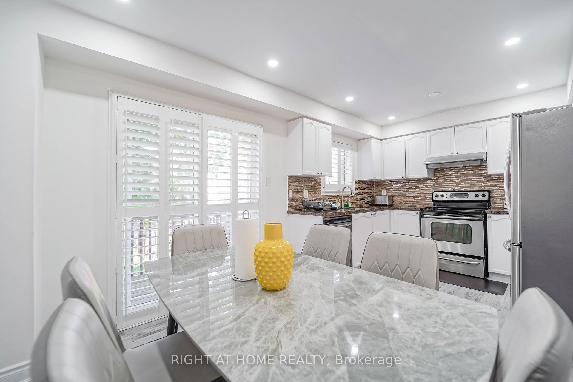 Main Floor - 211 Andona Crescent, Toronto, ON M1C 5J8