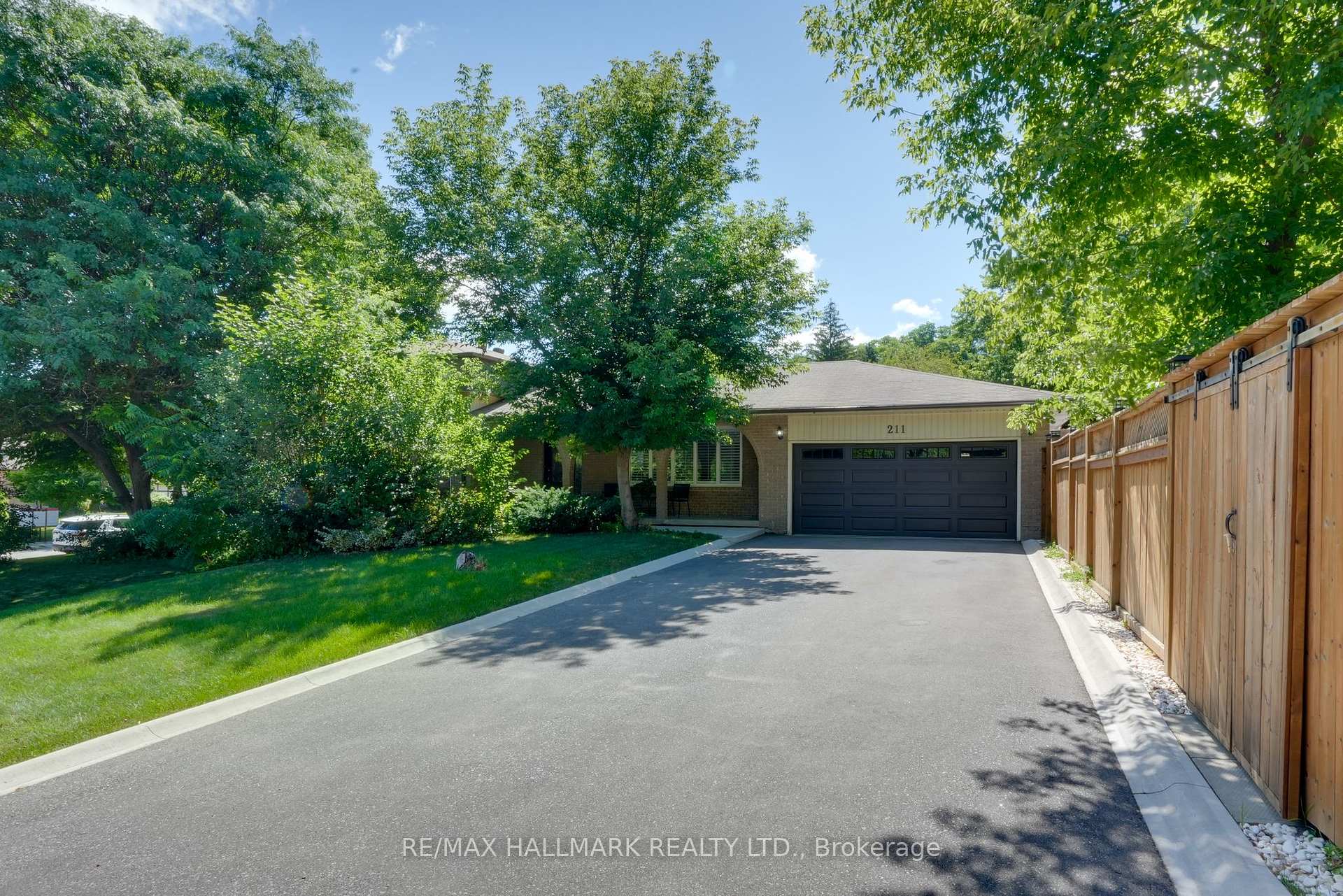 211 Foundry Street, Caledon, ON L7E 2P7